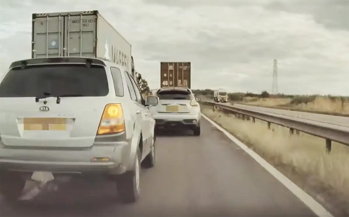 One in three drivers admit hogging the middle lane on motorways ...