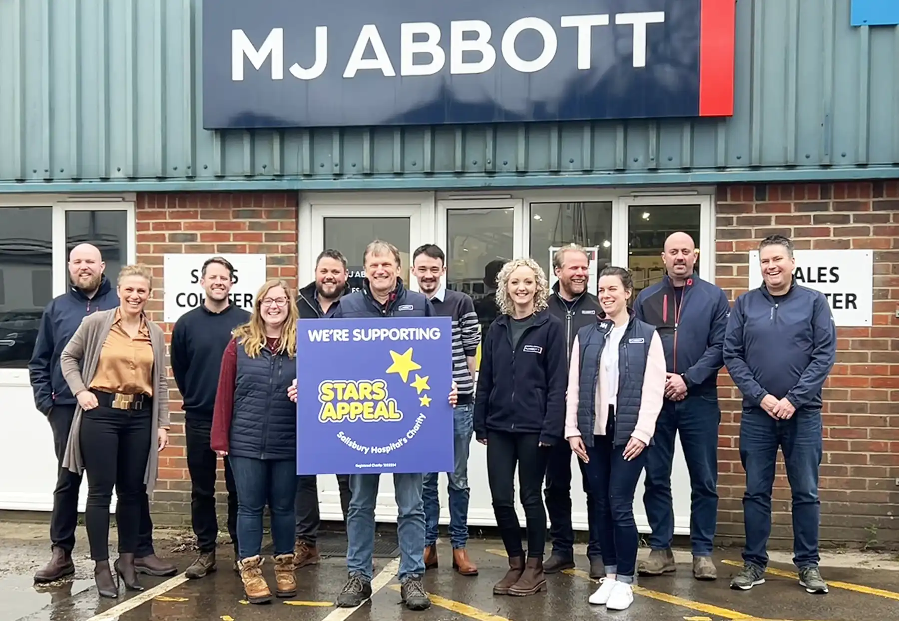 Heart attack care prompts fundraising walk to thank hospital teams | Salisbury And Avon | In ...