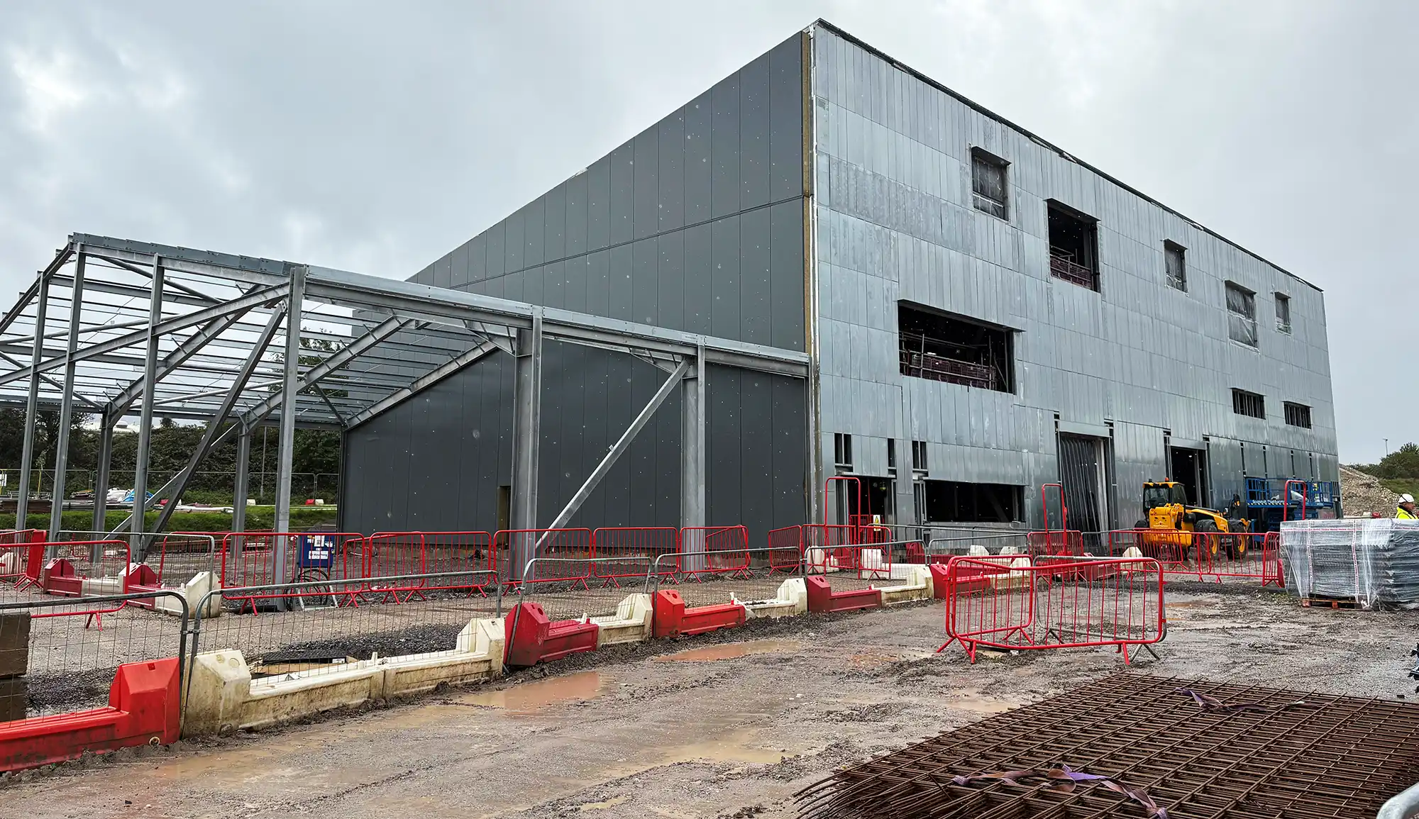 226-tonne superstructure in Warminster part of high-tech British Army ...