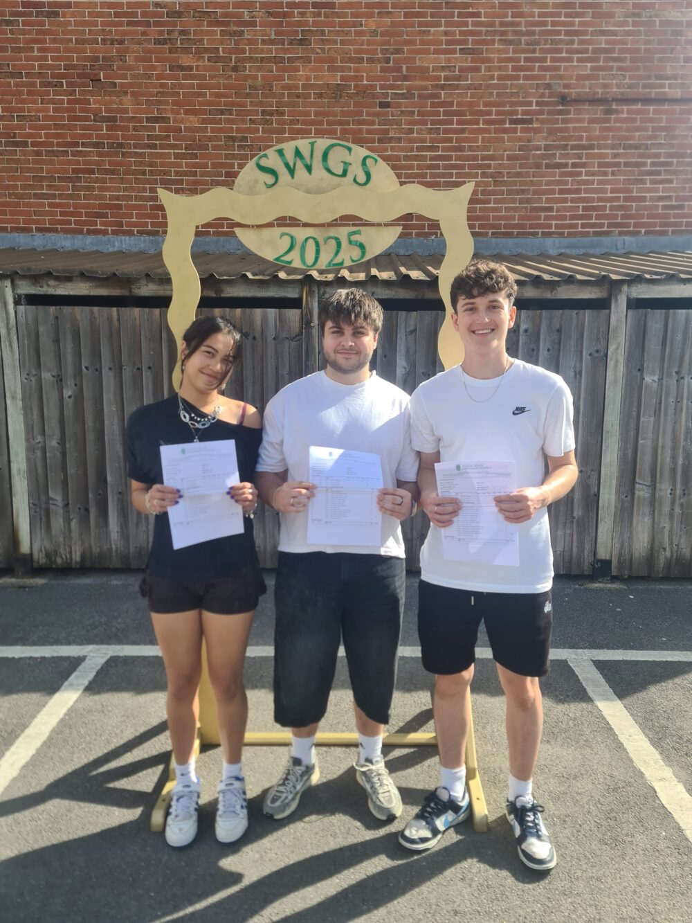 PICTURES: South Wilts Grammar School celebrates "exceptional" A-level ...